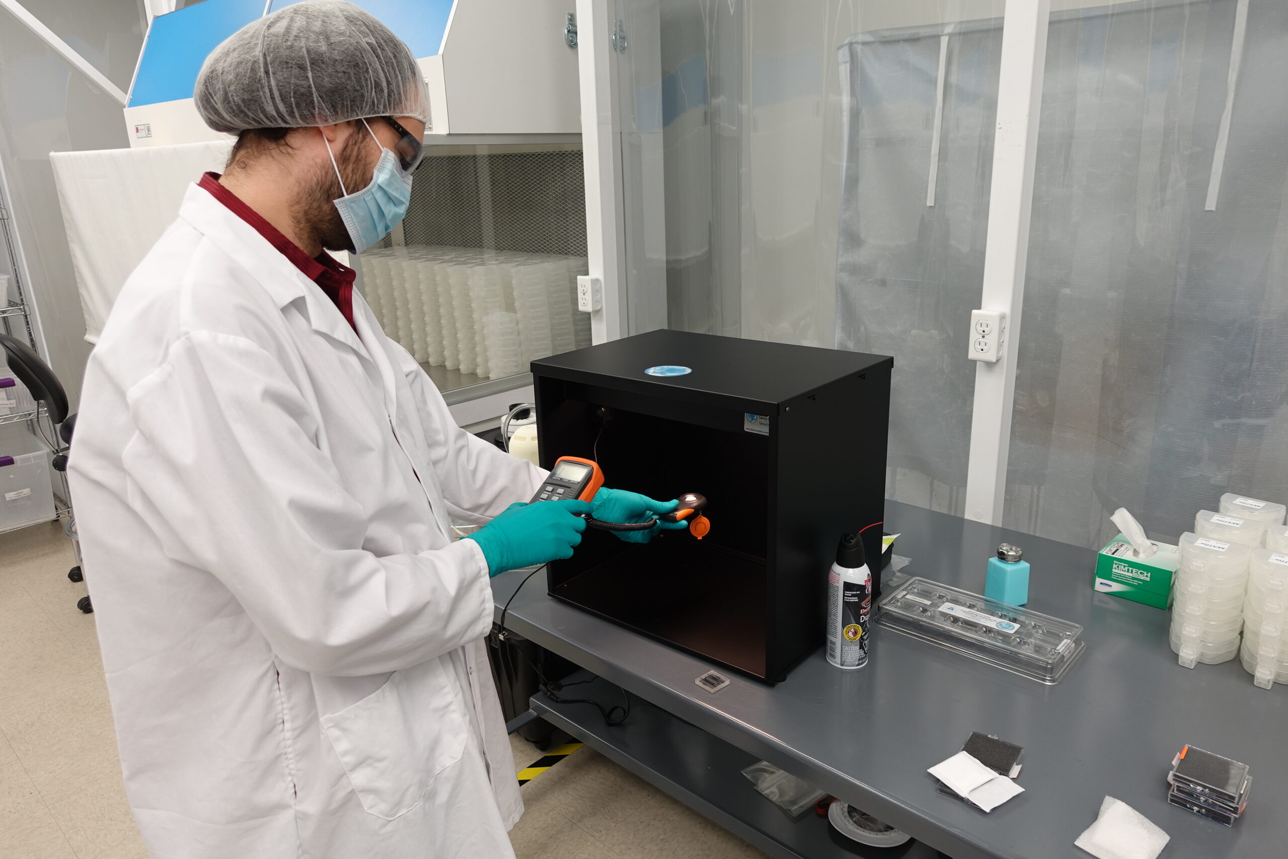 Optics handling during manufacturing - StarFish Medical