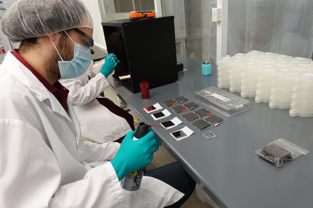 Optics handling during manufacturing - StarFish Medical