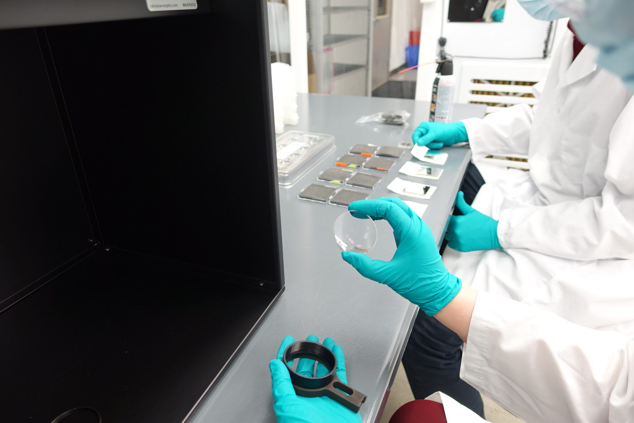 Optics handling during manufacturing - StarFish Medical