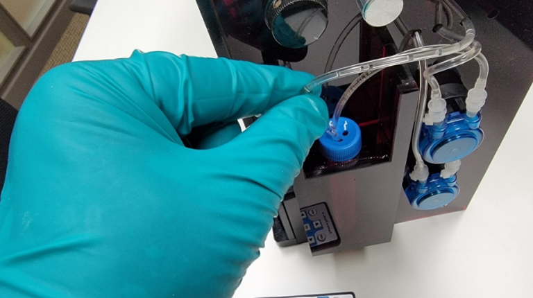 Building a Customized Microfluidics Microscope